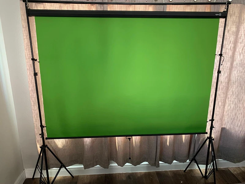2*1.8M Retractable Green Screen - Perfect for Live Streaming