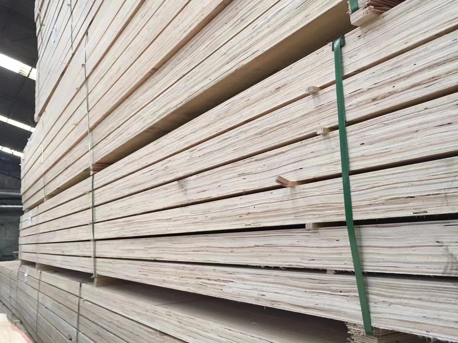 High Quality Pine Lvl With Factory Price 9.5mm,10mm,12mm,15mm Thickness ...