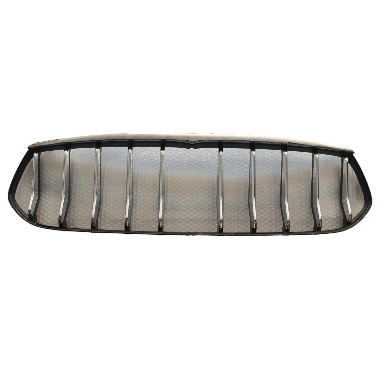 OEM 673007000 กระจังหน้าสําหรับ Quattroporte 2017+| Alibaba.com