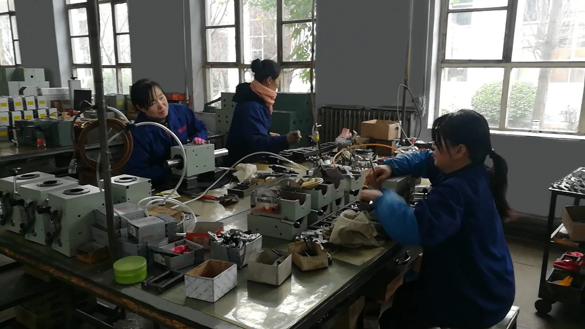 Qipang Inexpensive Gp20 Roller-ring Traverse Drive Units For Wire Rope ...