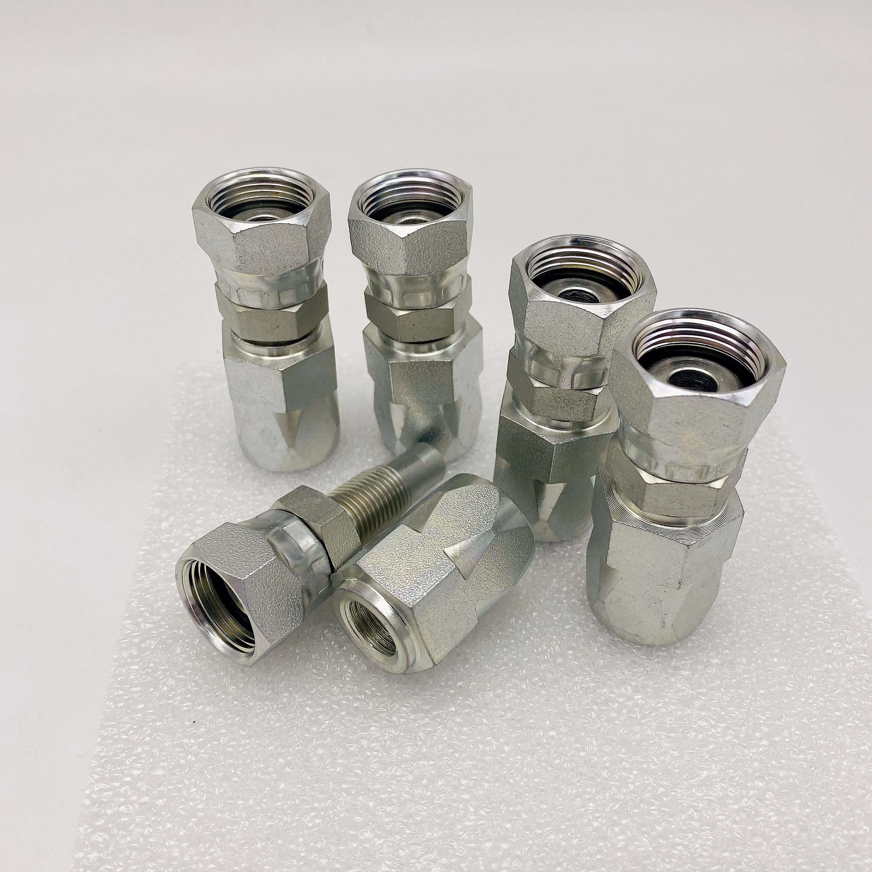 JIC BSP BSPT NPT Metric Orfs Sae All Series Carbon Steel