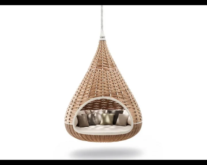 Outdoor Big Round Hanging Rattan Daybed With A Gigantic Bird Nest And ...