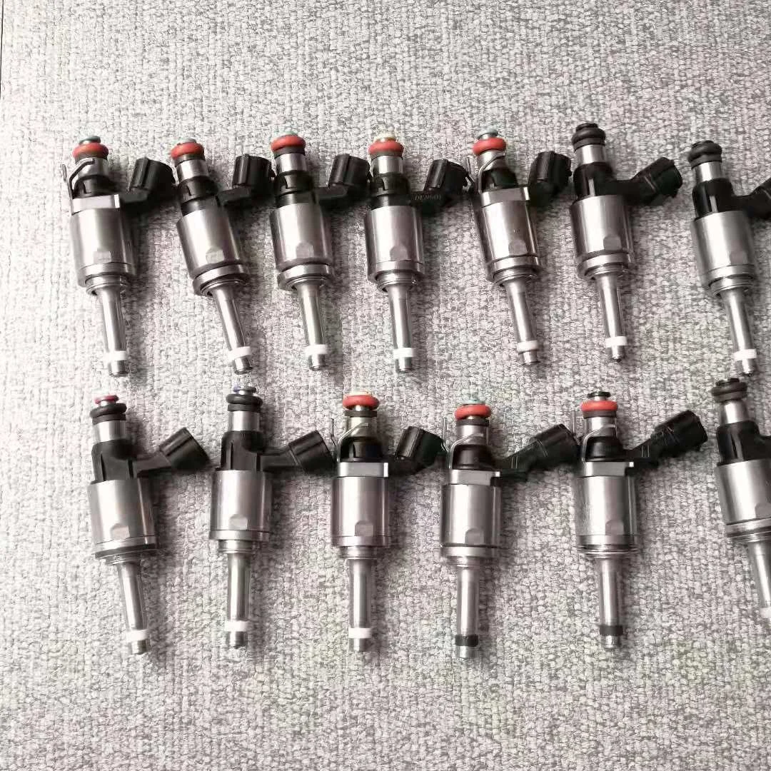 Auto Engine Part Fast Delivery Fuel Injector 1571062l00000 15710-62l00 ...