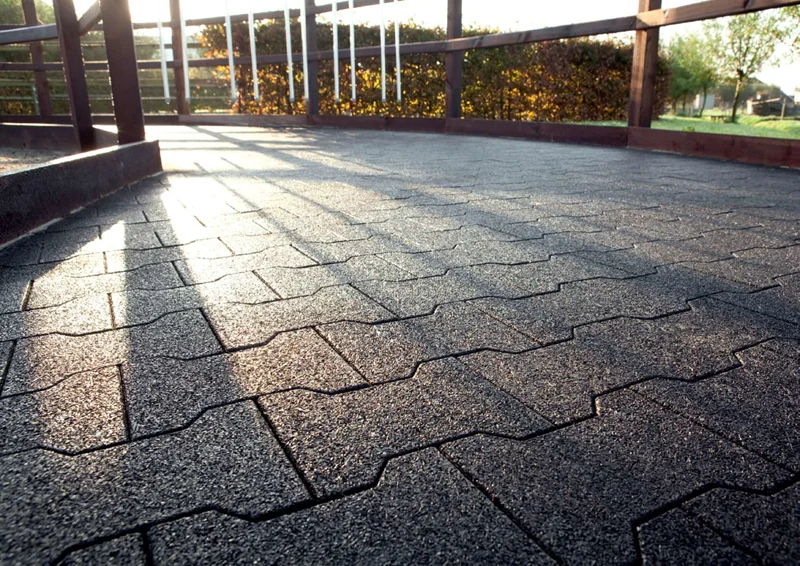 Durable Dog Bone Rubber Paver - Perfect for High Traffic