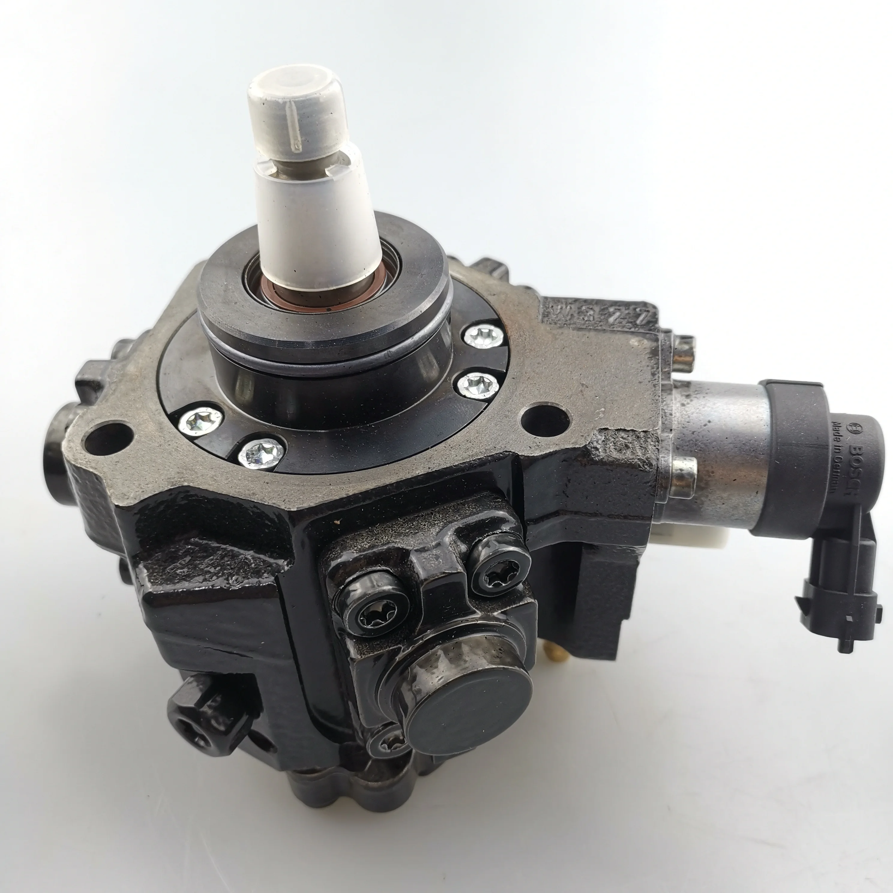 SAIC MAXUS T60 V80 High Pressure Oil Pump C00014611 - Quality ...