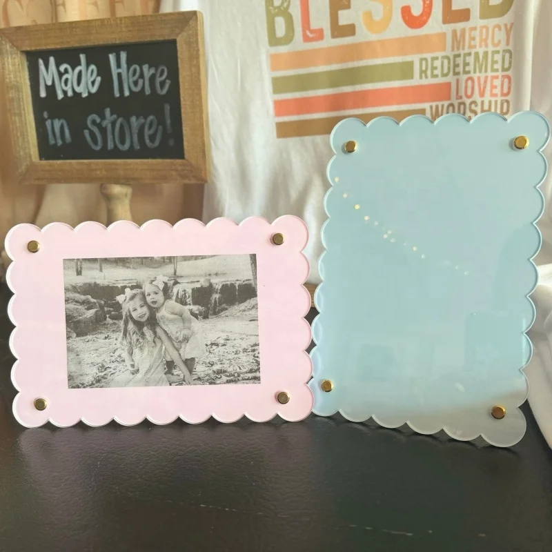 Scalloped Acrylic Frame - Custom Keepsake Floating Picture Frame