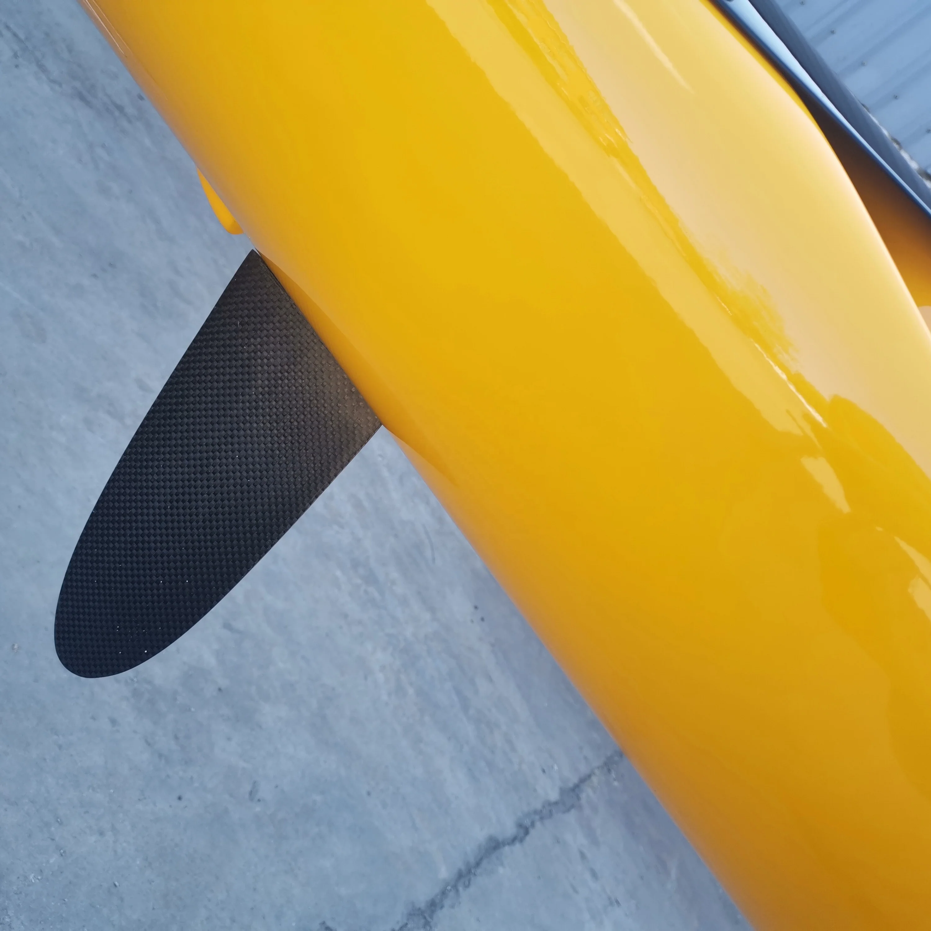 2022 Popular Carbon Fiber Outrigger Canoe Boat OC1 for Race Touring