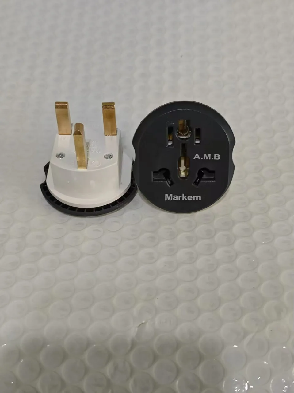 Hong Kong and Macau Version Converter British Standard Travel Adapter ...