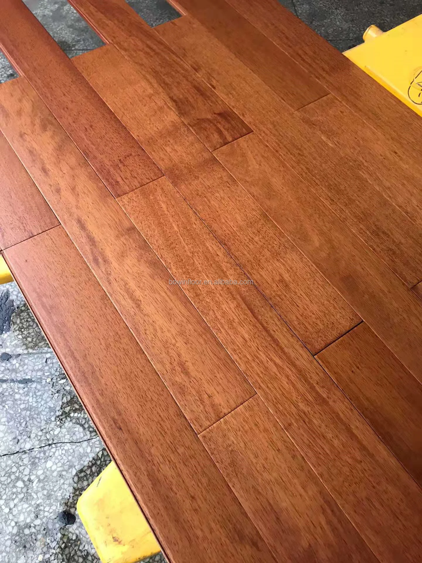 Low Price Click Lock Taun Full Solid Wood Flooring