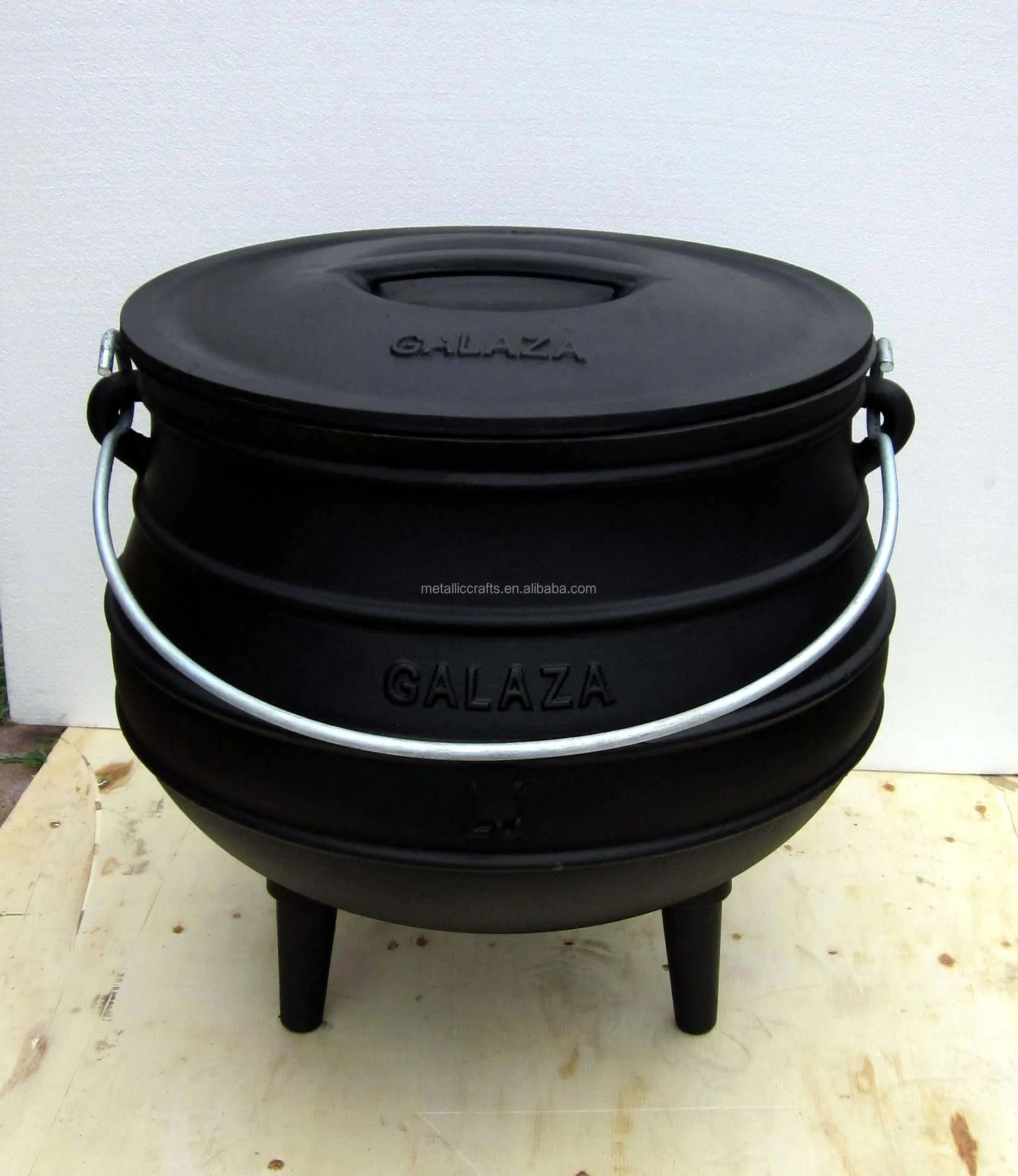 Durable Cast Iron Potjie Pots - Perfect for African Cooking
