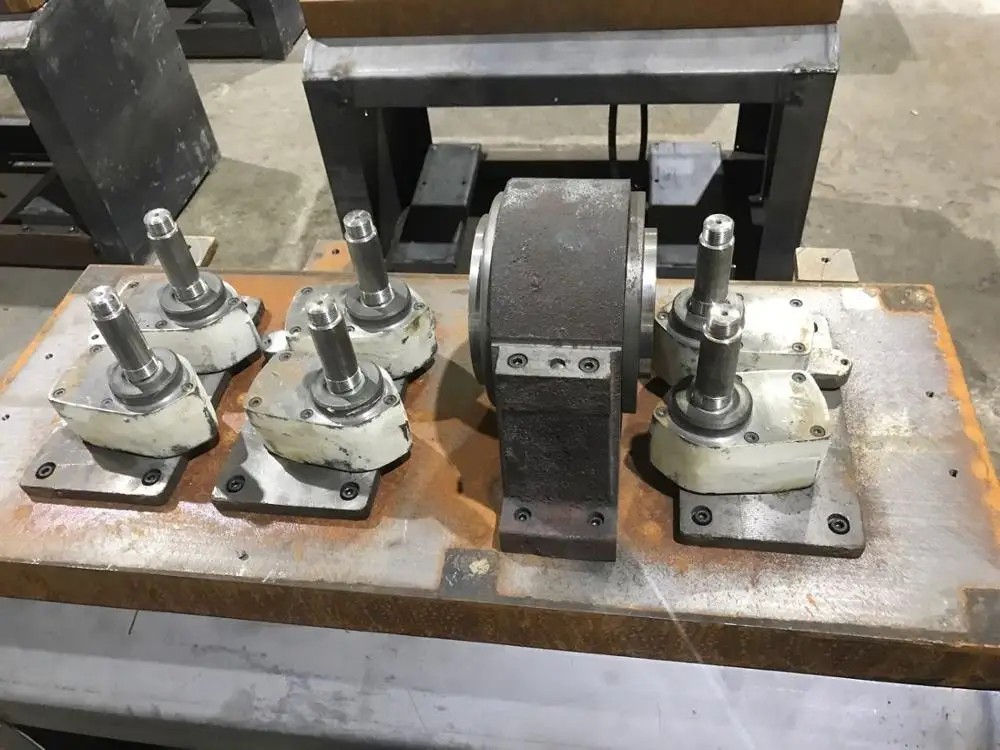 Wood Round Pole Planer Machine MW9080 - High Productivity