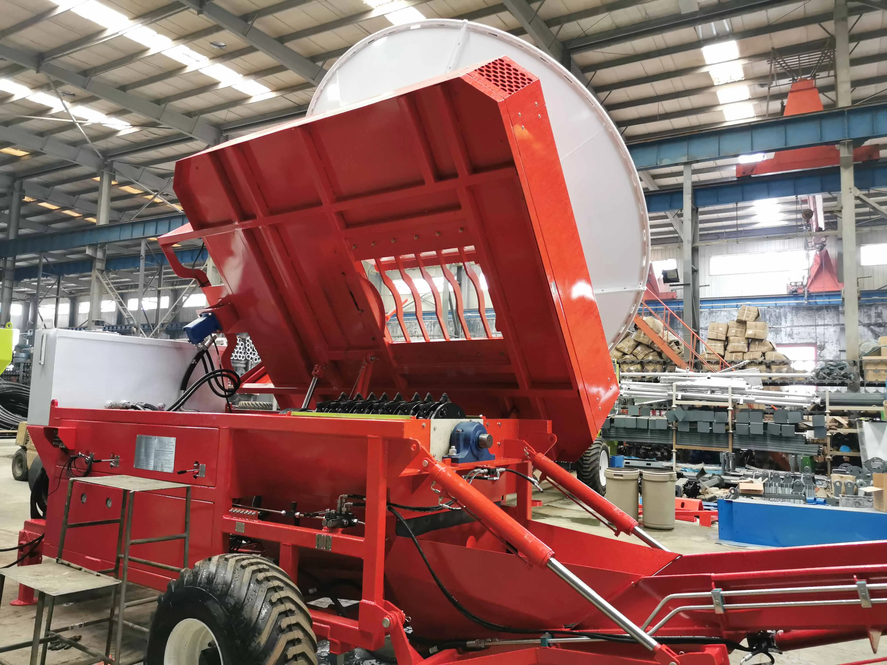Large Scale Maize Straw Crusher Tub Grinder for Efficient Hay Bale ...