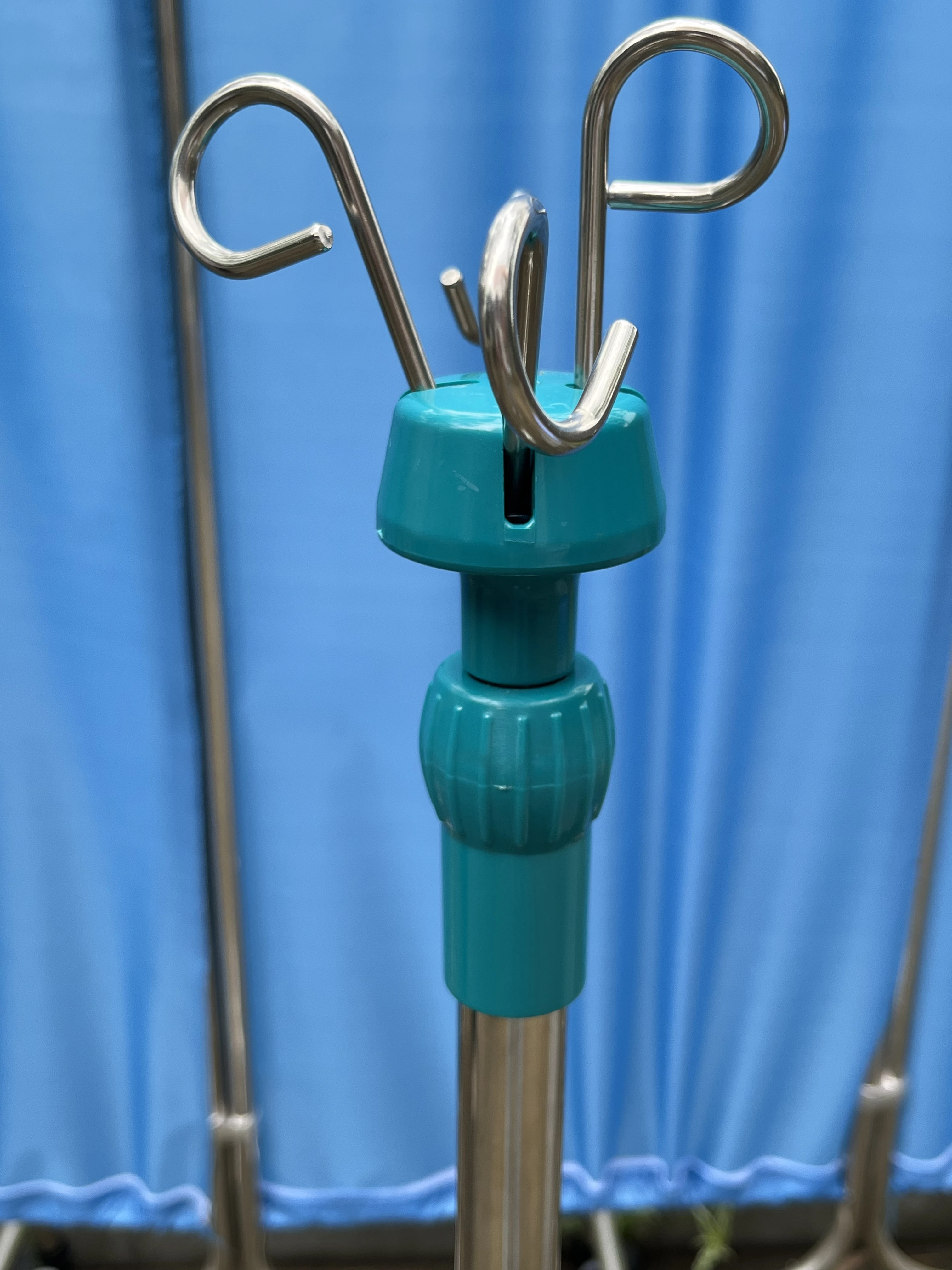 Ivs-xs-m05 Portable Medical Telescopic Tripod Iv Pole Stand Adjustable ...