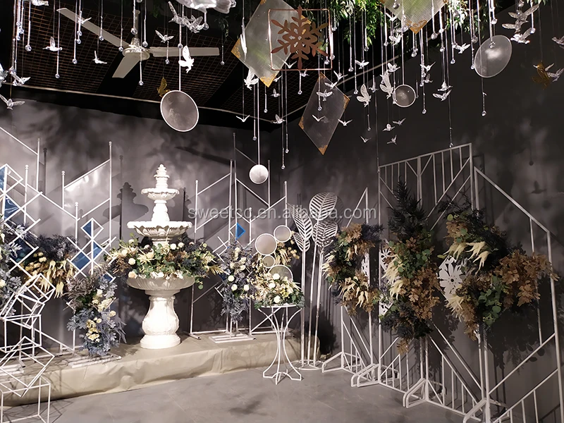 Wholesale Wedding Decoration Metal Circle Grid Stand Gold Round Mesh ...