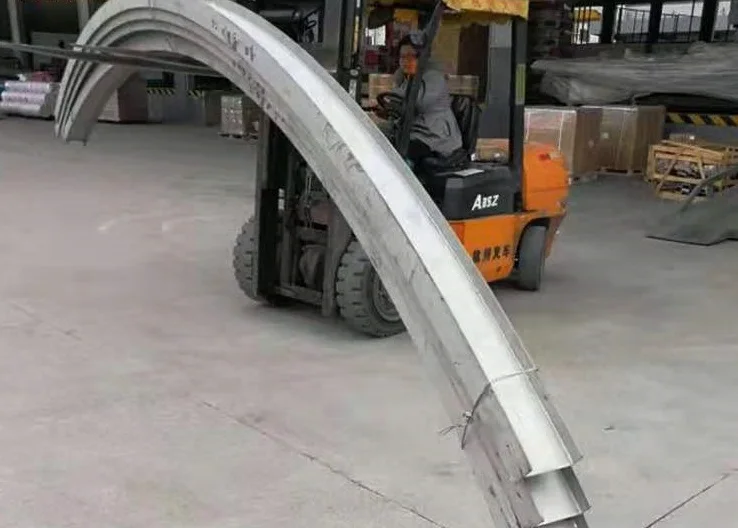 Curved Monorail Crane with CD1 Electric Hoist & Conductor Bar System ...