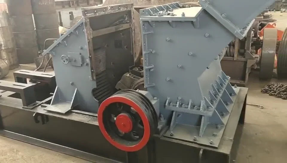 Stone Breaking Diesel Engine Portable Grinding Hammer Mill Crusher ...