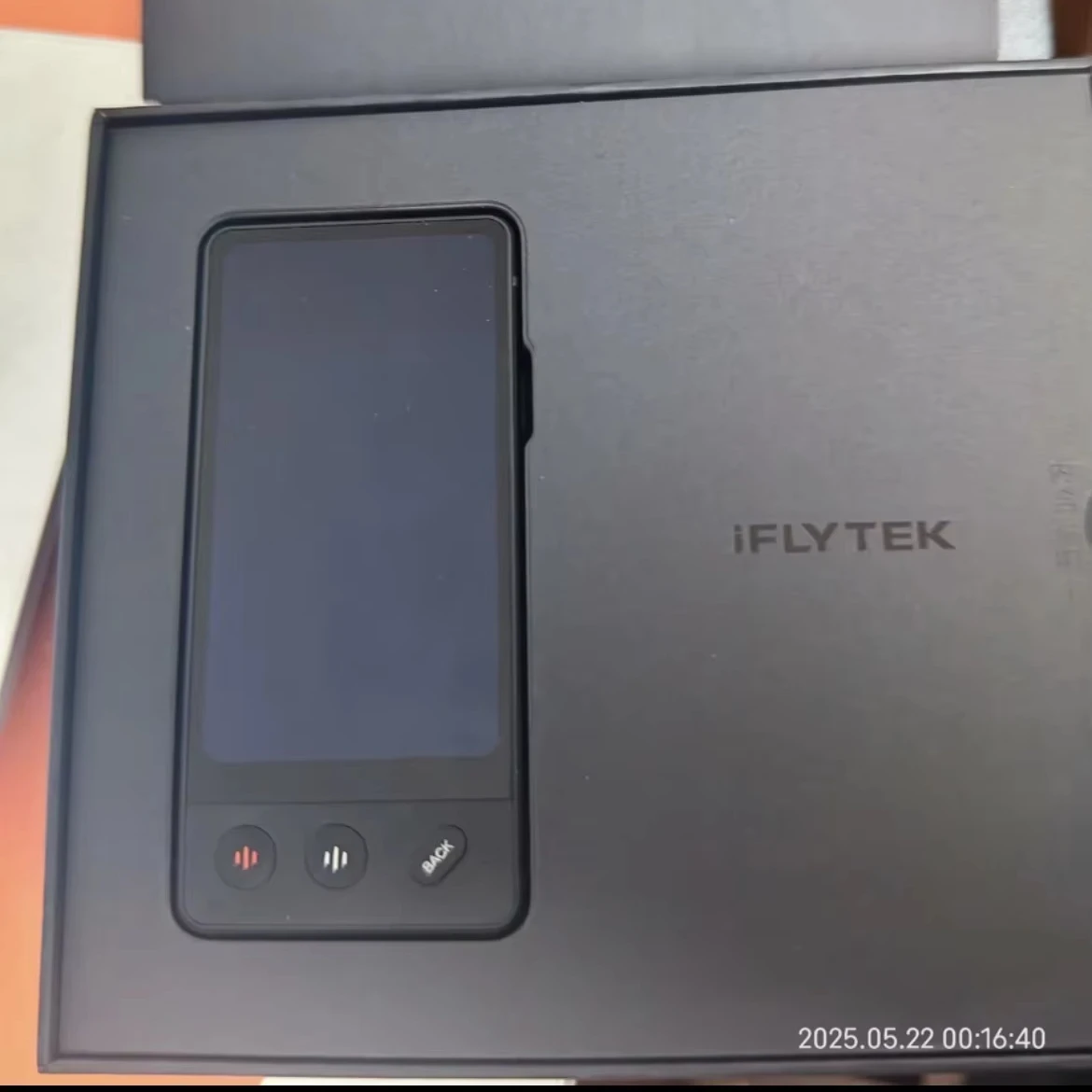IFLYTEK Dual-Screen Translator for Real-Time Voice and Text ...
