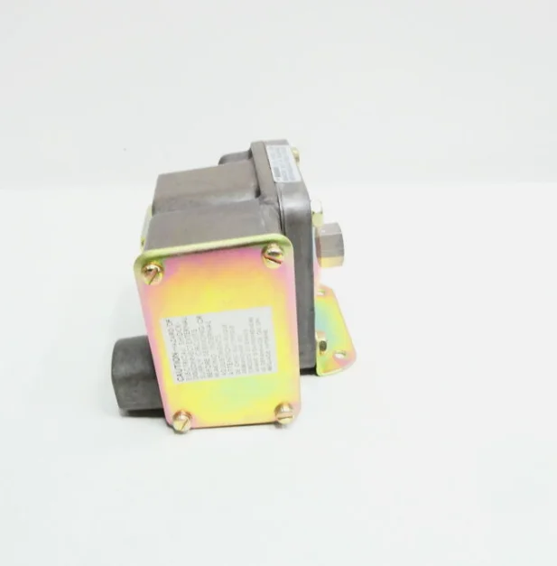 Barksdale Process Control D2t-h18ss Pressure Switch 1/4in 0.4-18psi 125 ...