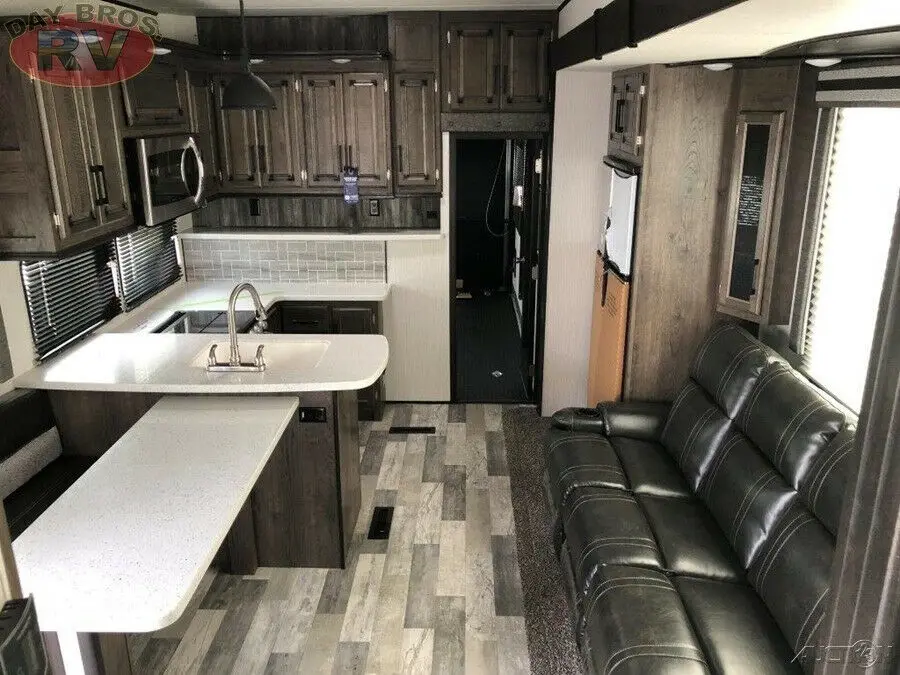 Best Custom Off Road 5th Fifth Wheel Toy Hauler Motorhomes For Sale For ...