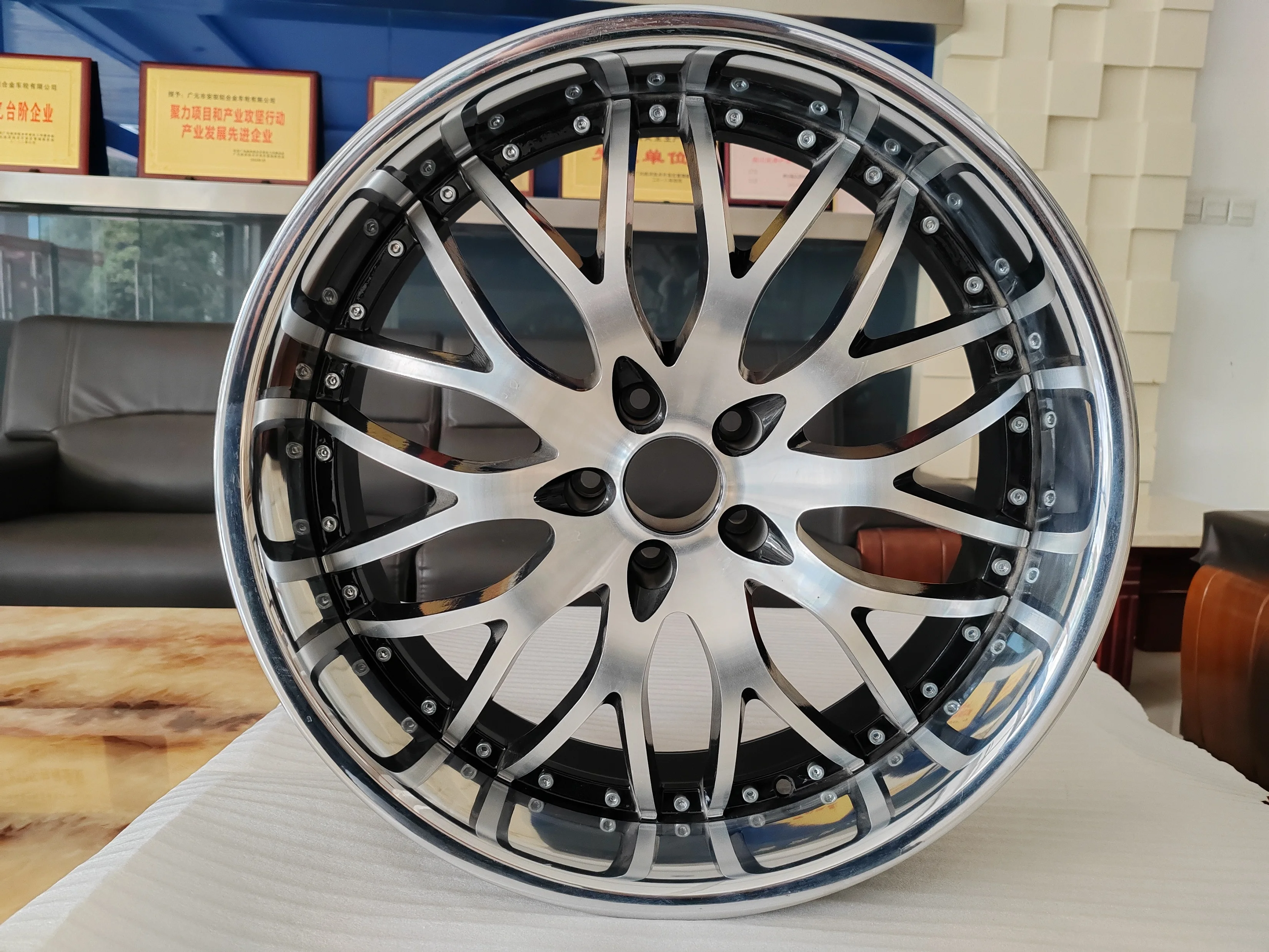 Customized Forged Wheels With 18-21 Inch Front And Rear Wheels,5-hole ...