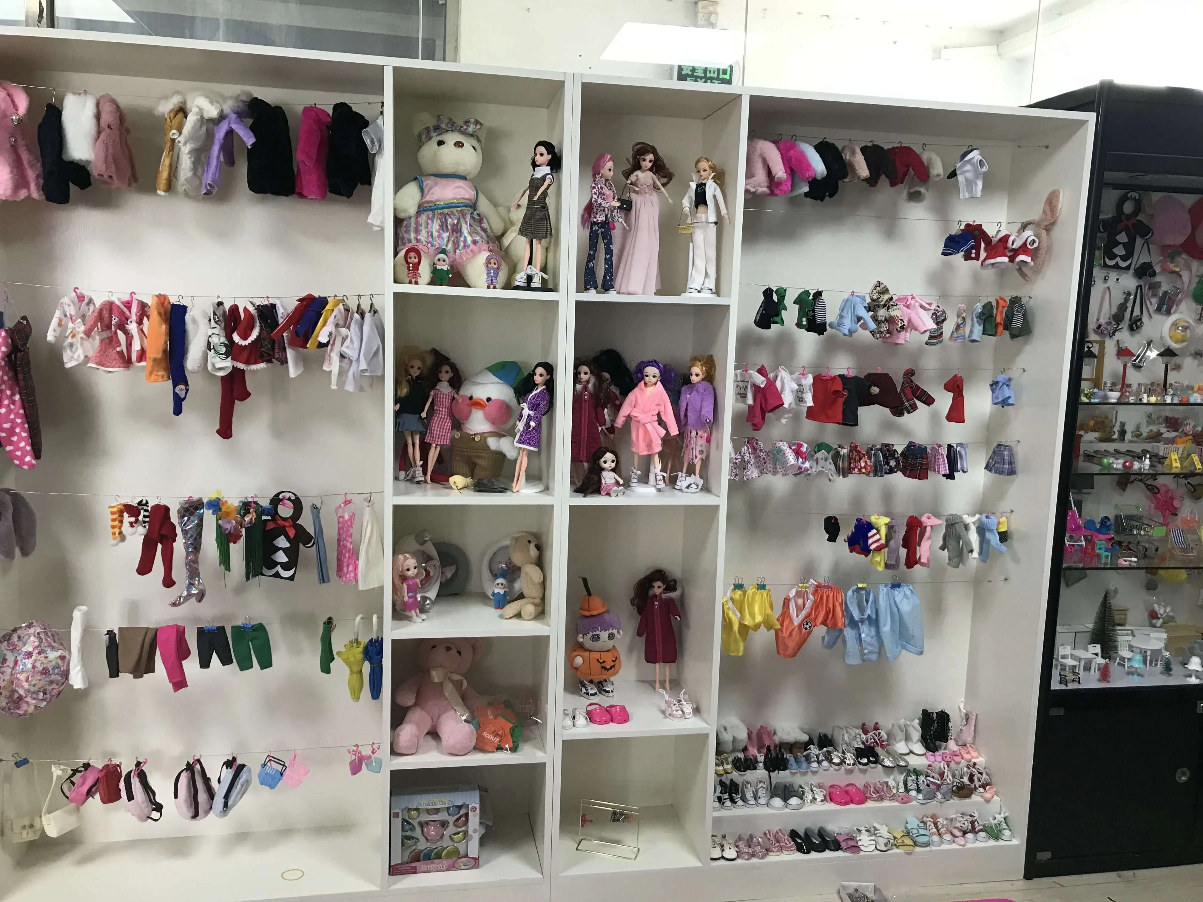 New Doll Accessories Wardrobe Set Wardrobe + 55 Pieces Set Of Children ...