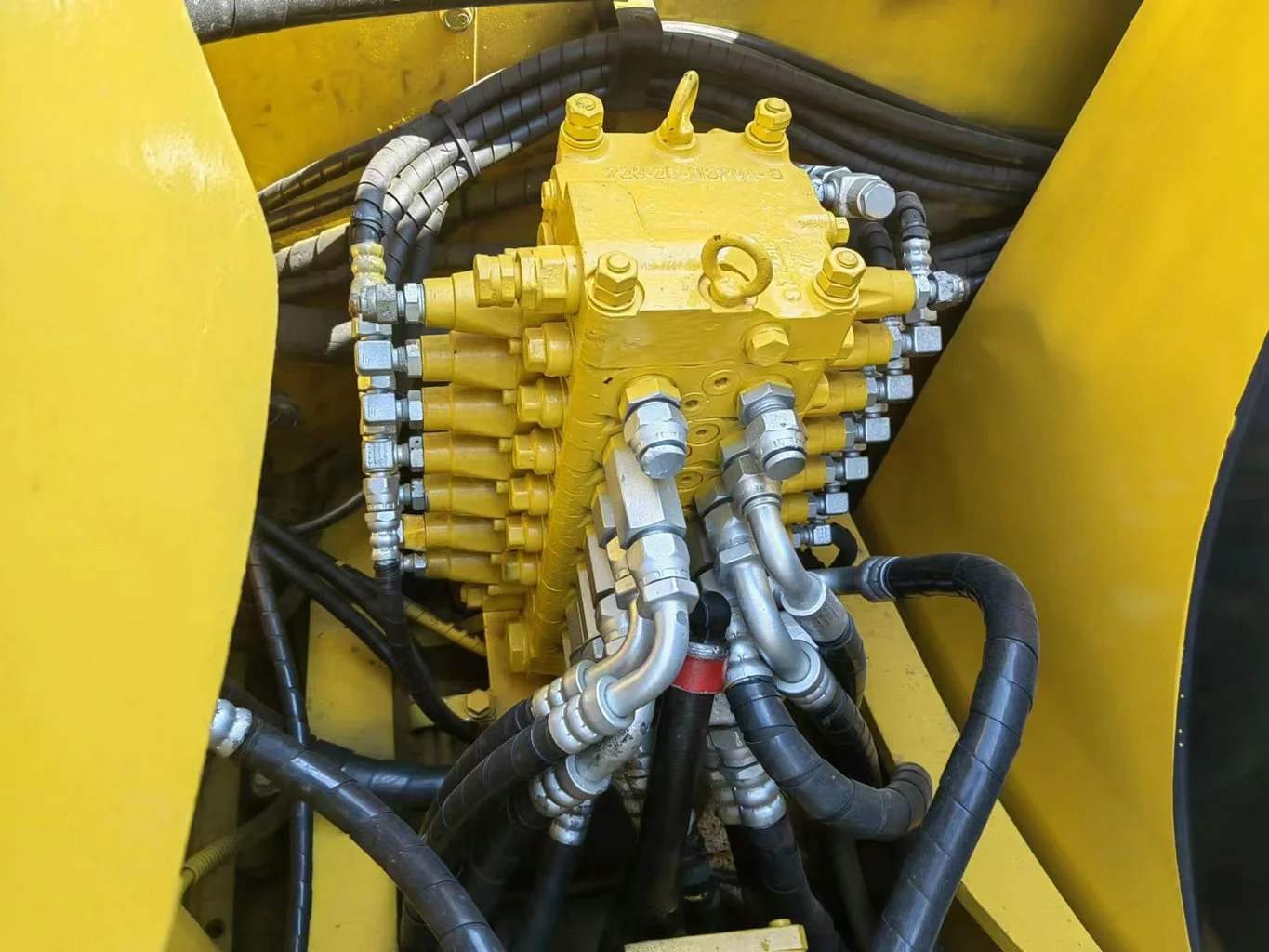 Japan's Komatsu Pc60-7 Excavator Used Crawler Excavator High-quality 90 ...