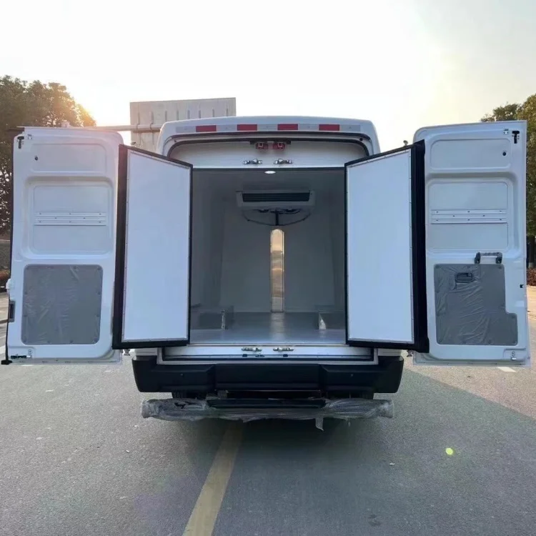 Iveco Long Axis Refrigerated Truck 8 Cubic Meters - Buy Refrigerator ...