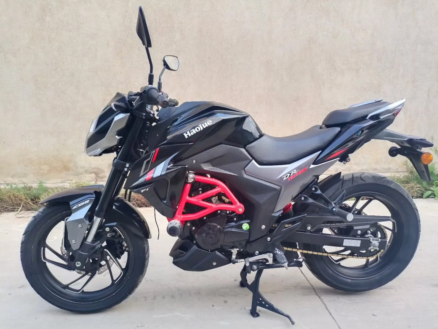 Haojue DR150S & DR300CC Men's Sportbikes - National Four EFI