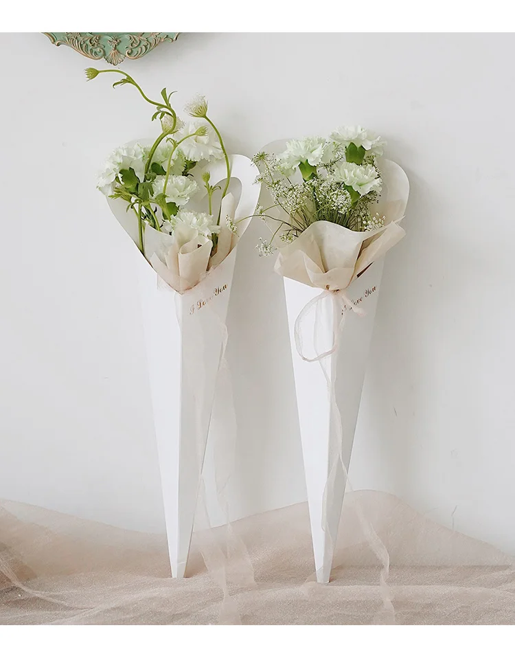 Creative Cone Shape Rose Flower Wrapping Bag - Perfect for Valentine's Day