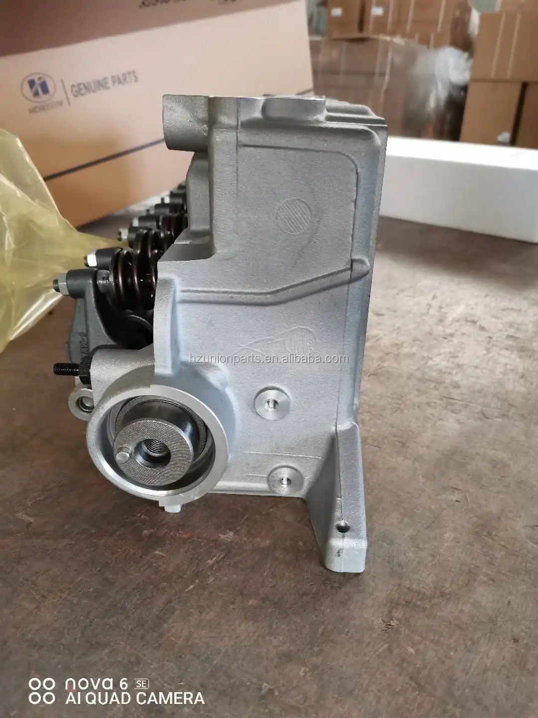 OEM 22100-42A00 for Hyundai H100 - Cylinder Head 4D56-D