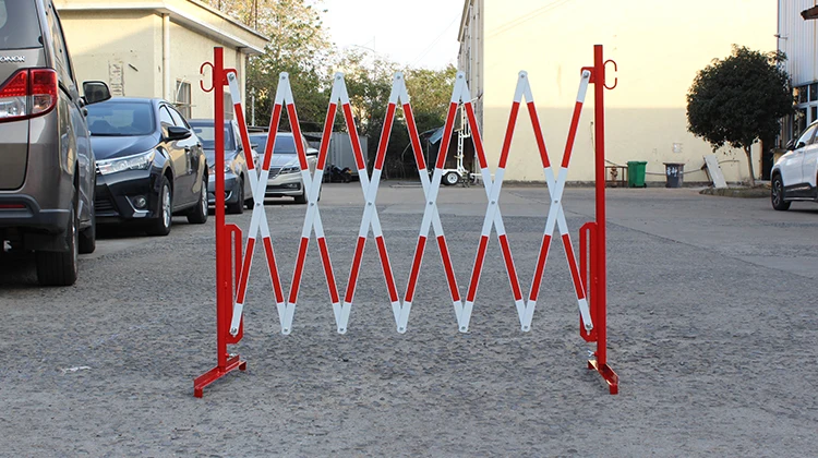 Portable Metal Retractable Traffic Road Safety Fencing Barriercode ...
