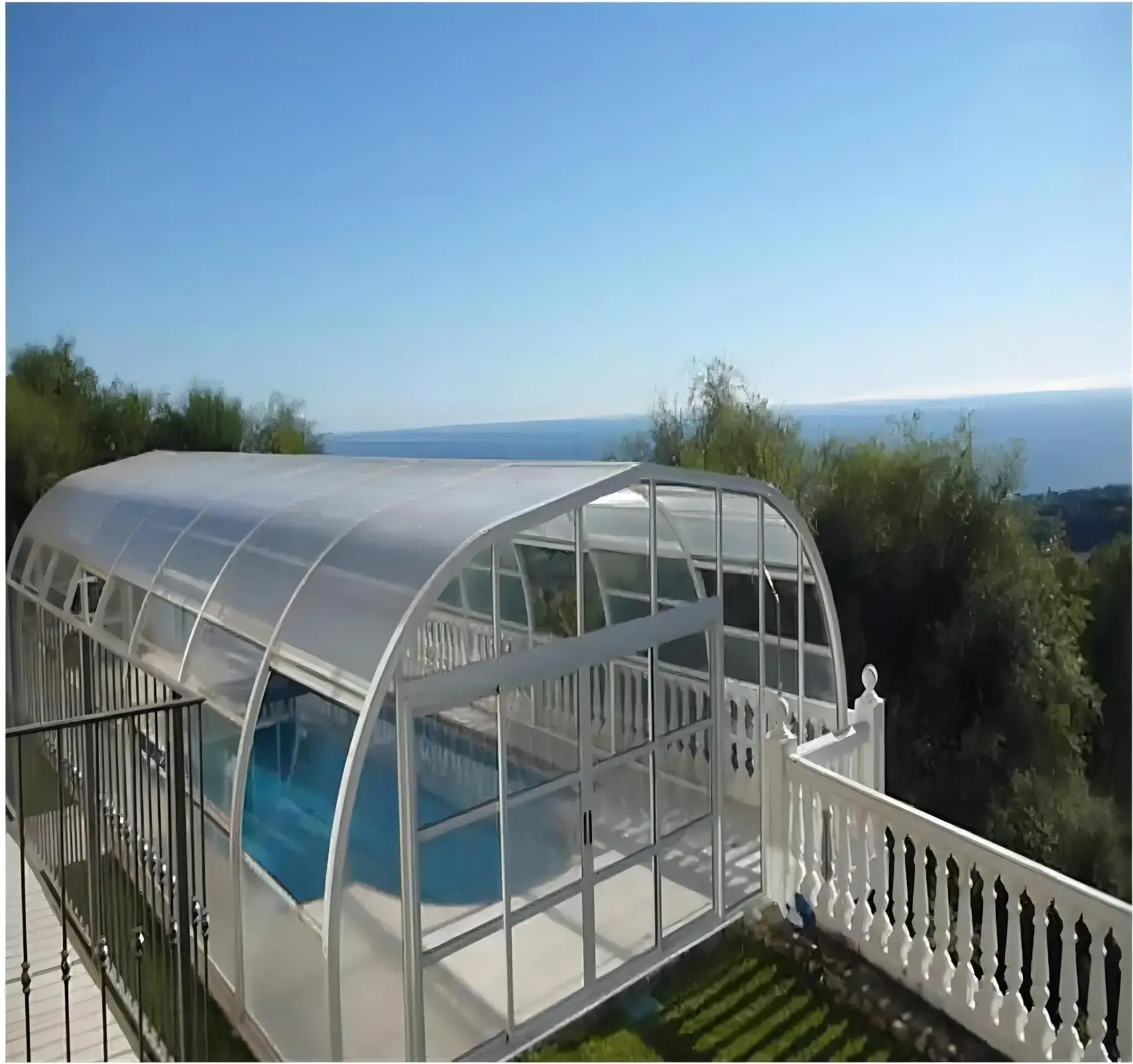 Aluminum Pool Enclosure - Durable, Customizable, and Stylish