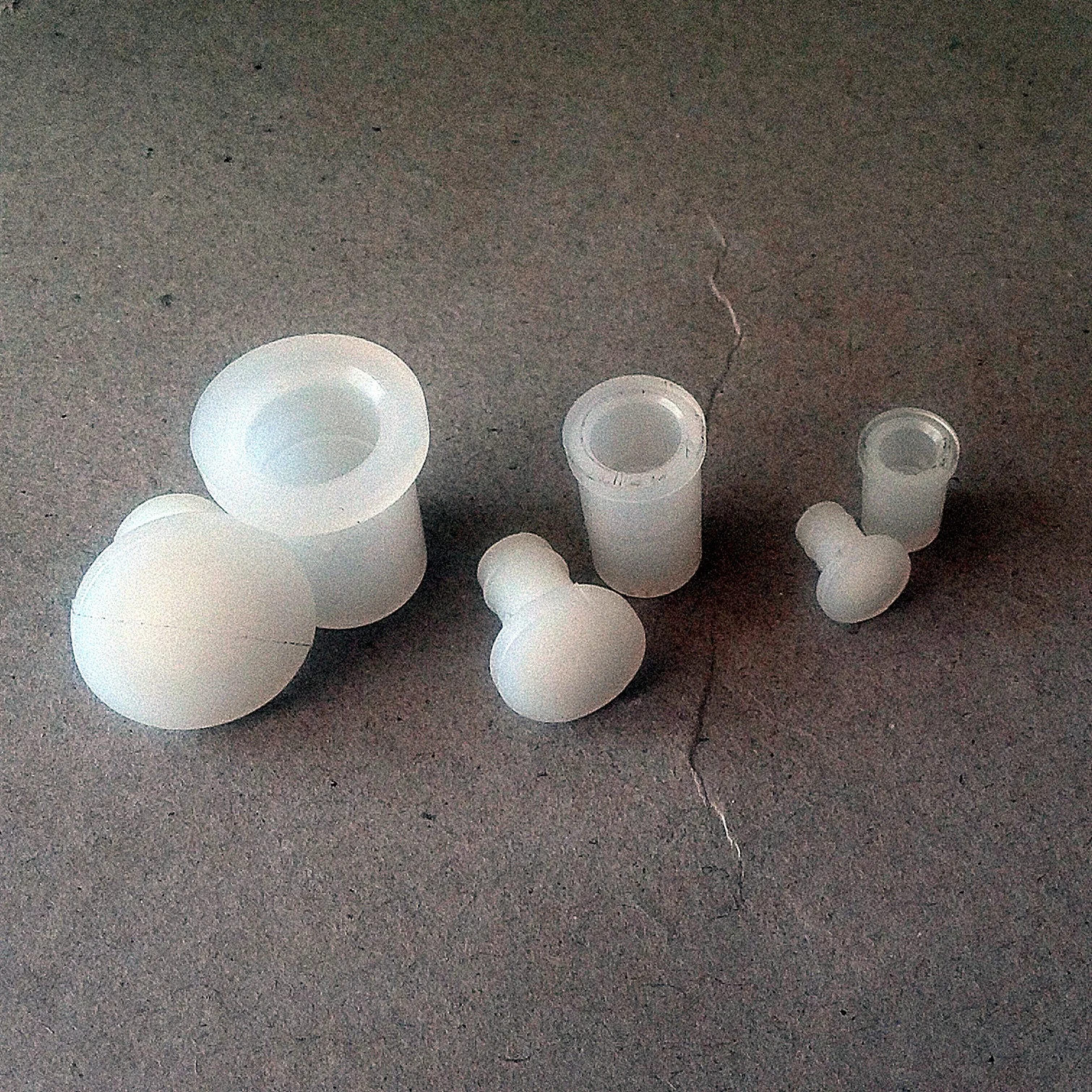 Cheap Plastic Sign Locators - Easy Fixing Solutions