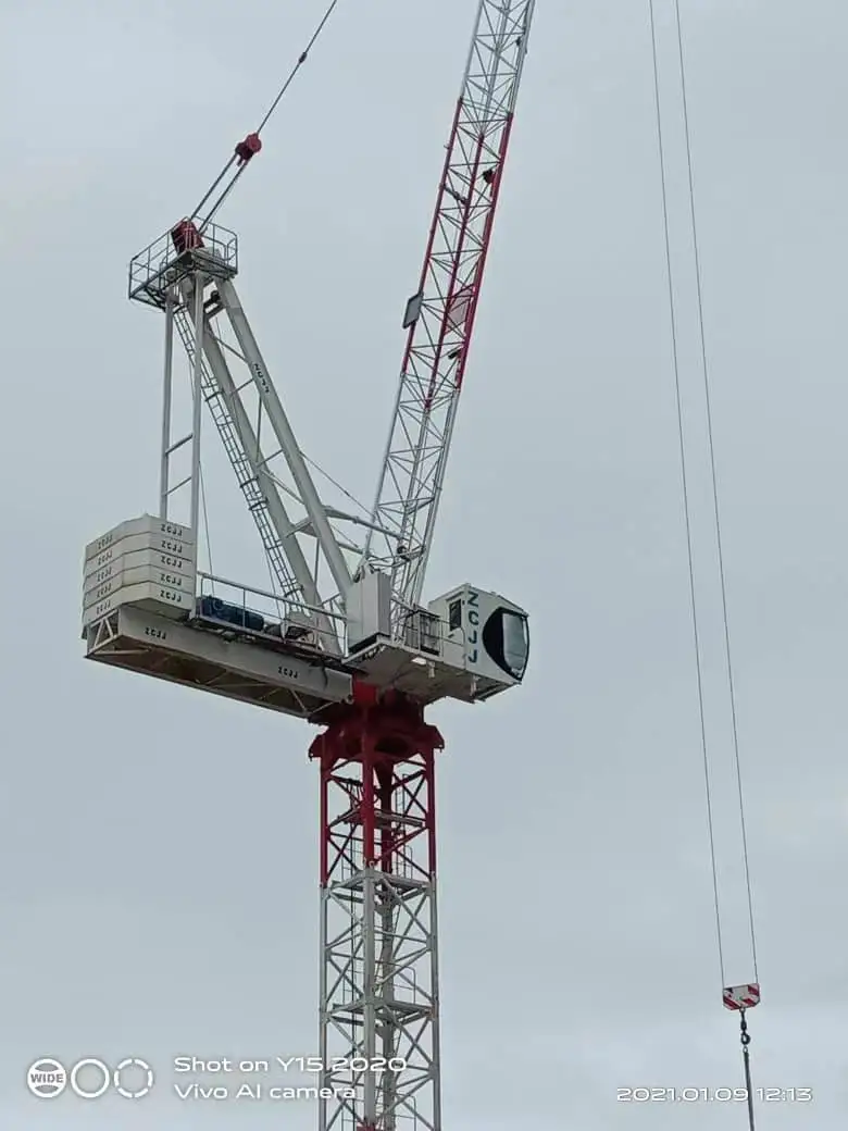 Crane with Derricking Jibs Luffing Jib Tower Crane Tower Crane
