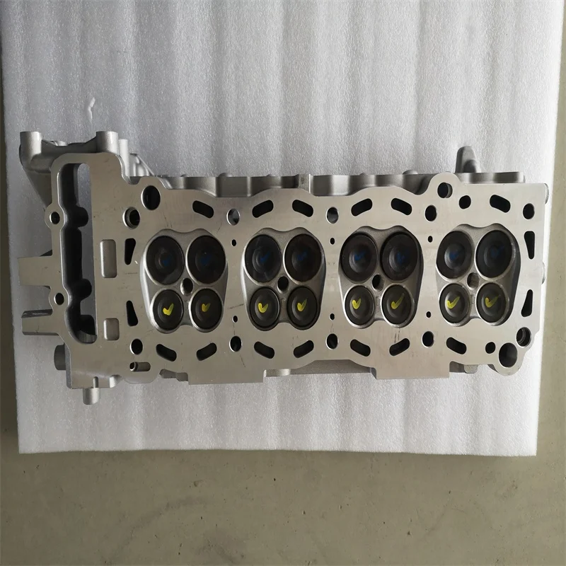 4y Complete Cylinder Head for Toyota Engine - 11101-73020