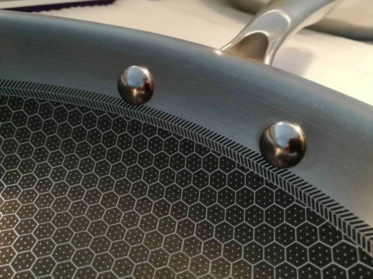 Triple Stainless Steel Honeycomb Nonstick Frying Pan 28cm With Cast ...