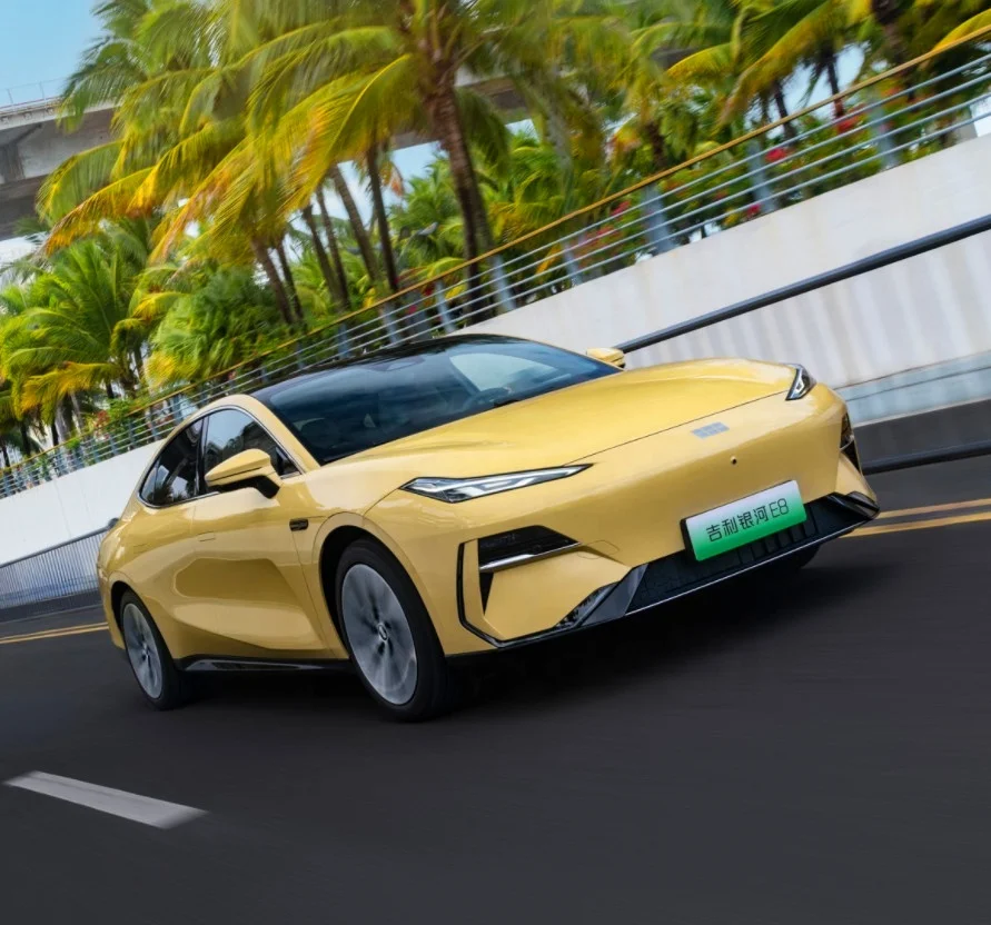 2024 New Design 4k 2024 Geely Galaxy E8 Huge Screen Interior And ...