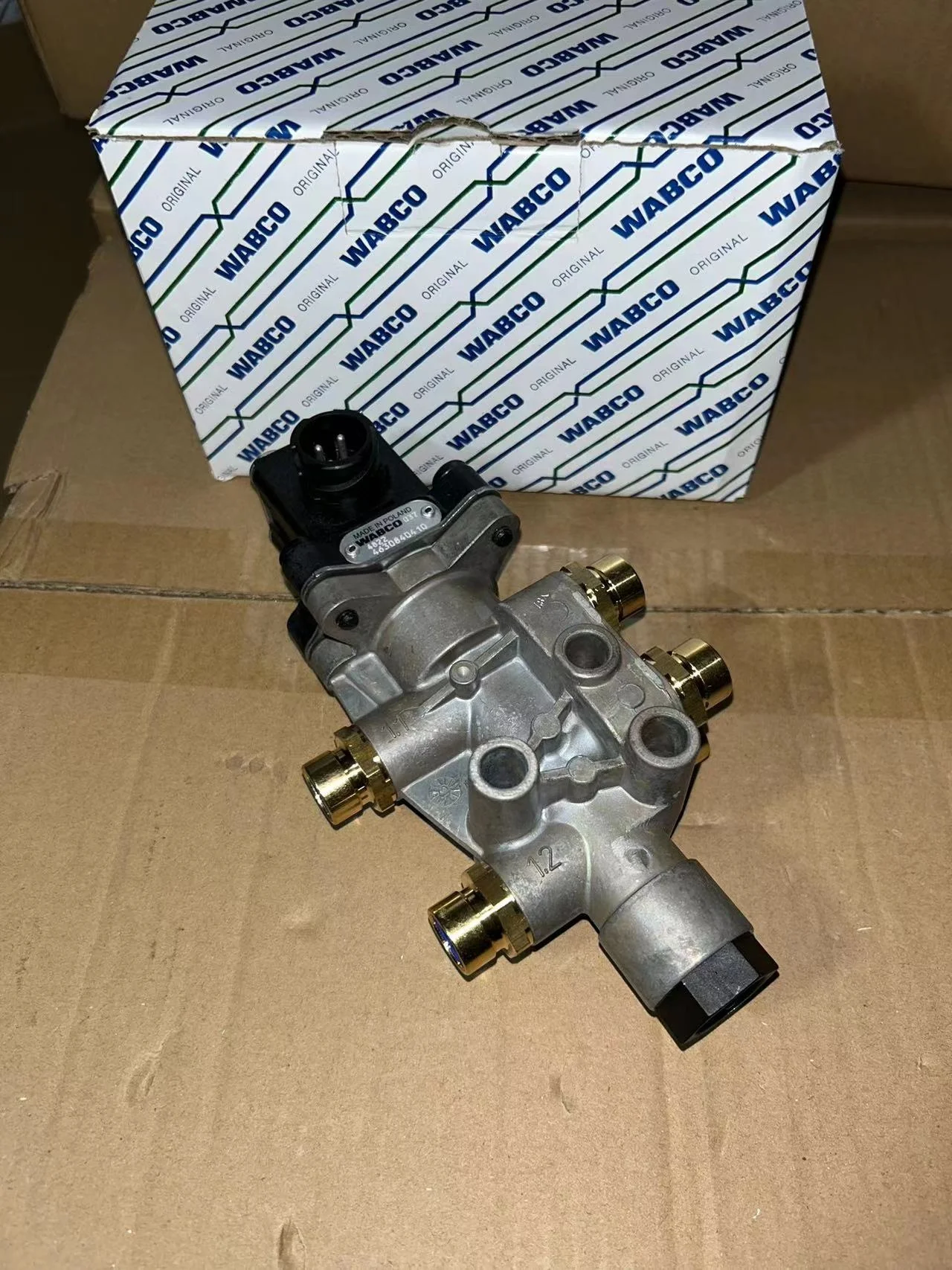 Original Wabco 4630840410 Lift Axle Control Valve Kamaz 5490 54901 6580 ...