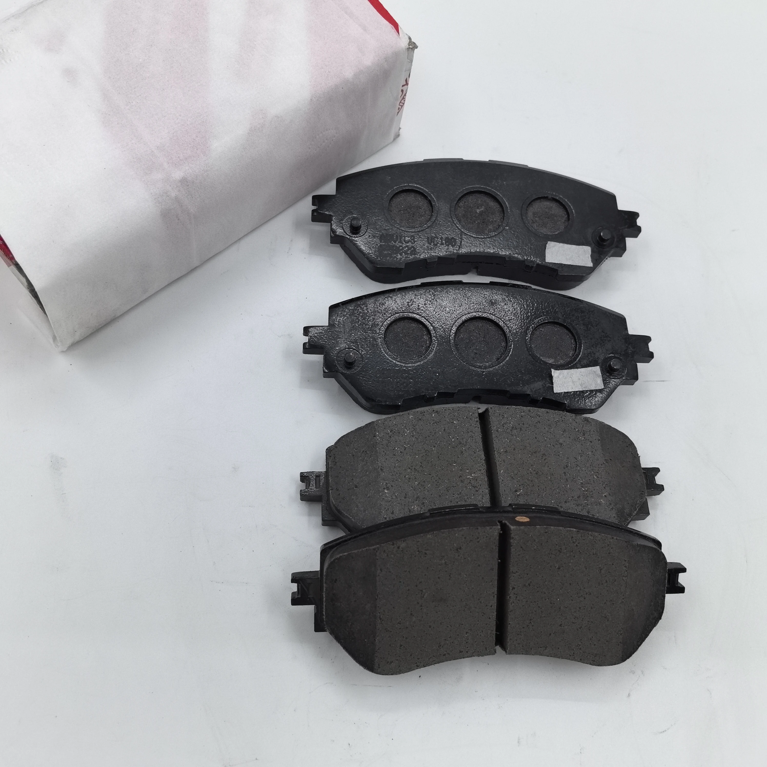 Auto Parts 044650d160 04465-0d160 D2343 Brake Pad Front Ceramic Brake ...