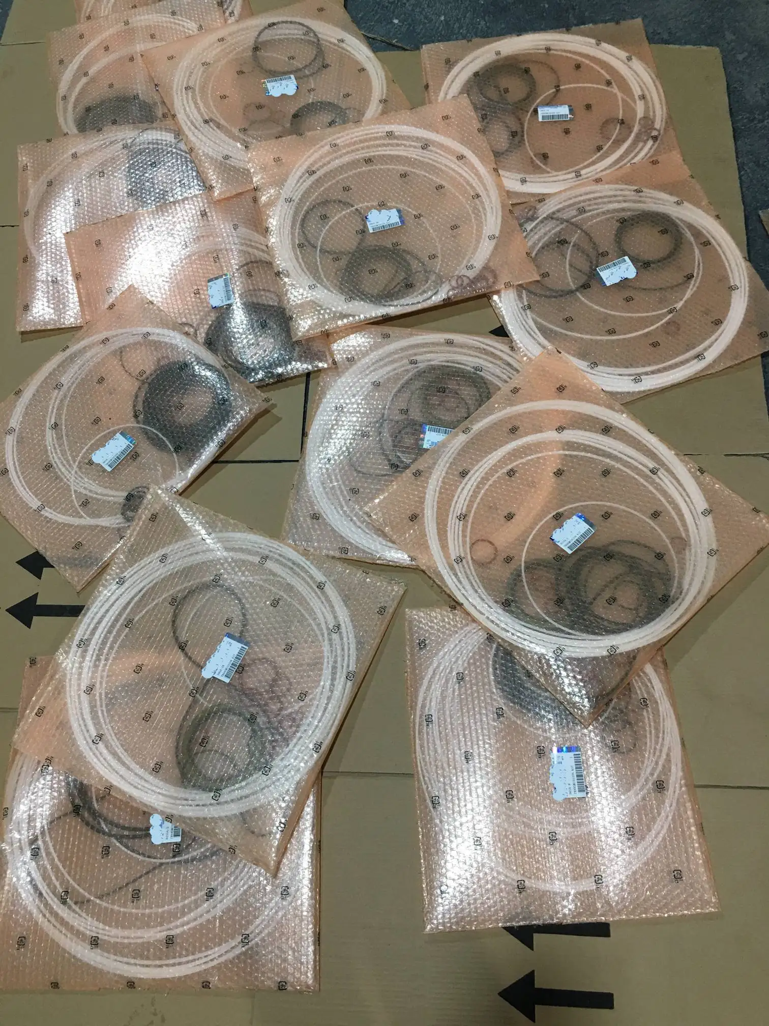 Bushing 14X-71-12230 & Shaft 144-817-1260 for D65E-12 Bulldozer - Top ...