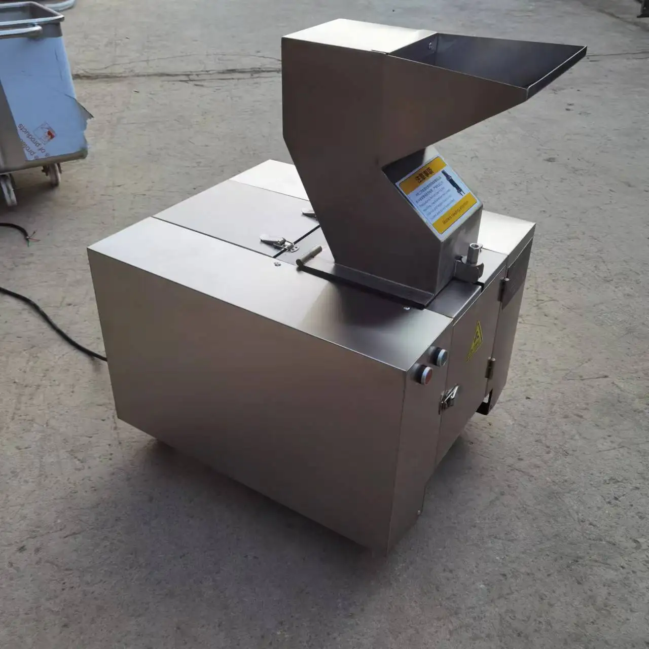 Commercial Stainless Steel Bone Grinder Machine Chicken Fish Crushing ...