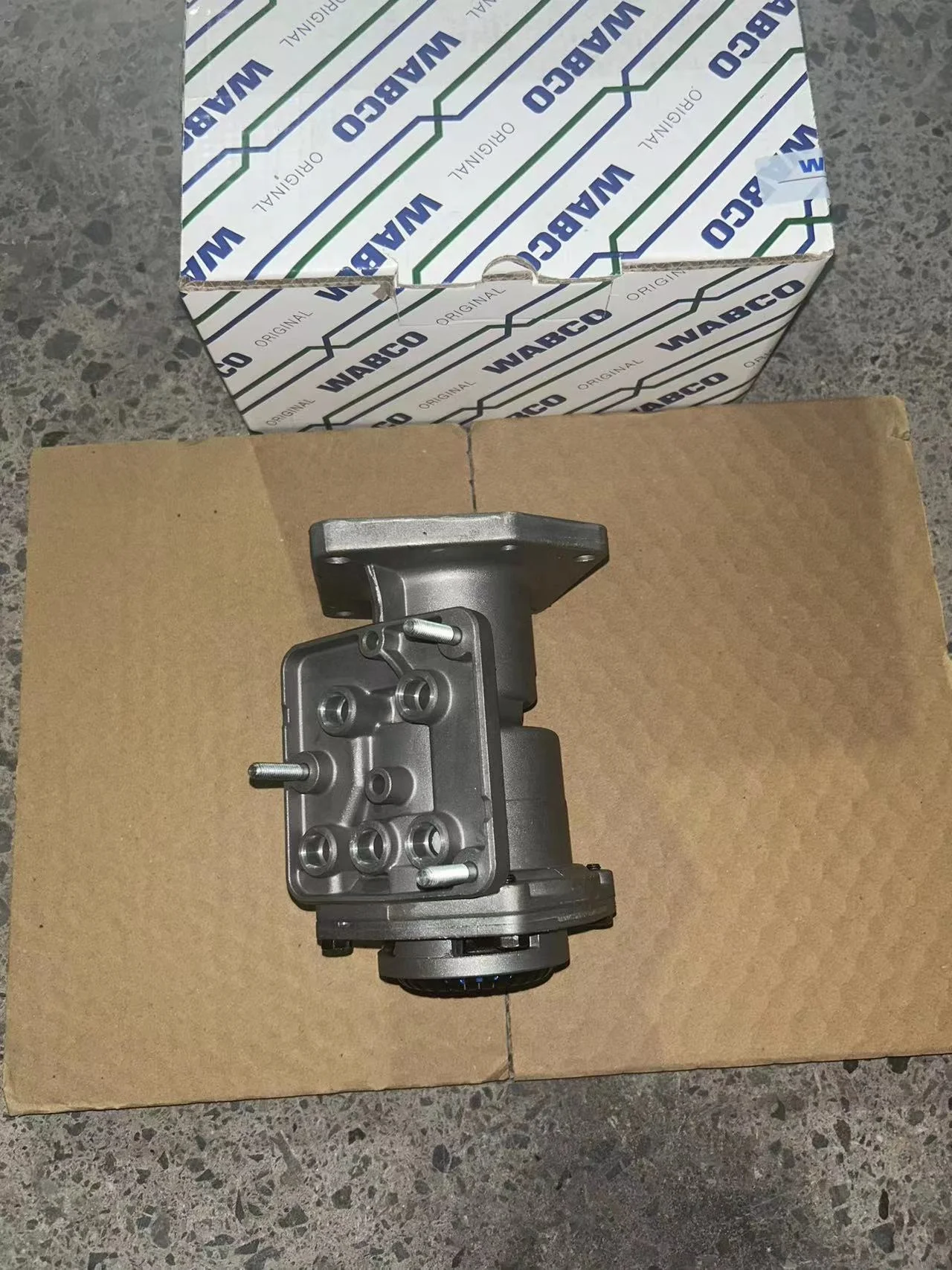 Wabco 4613151800 1504971 10571189 1324662 1324663 1324664 Foot Brake ...