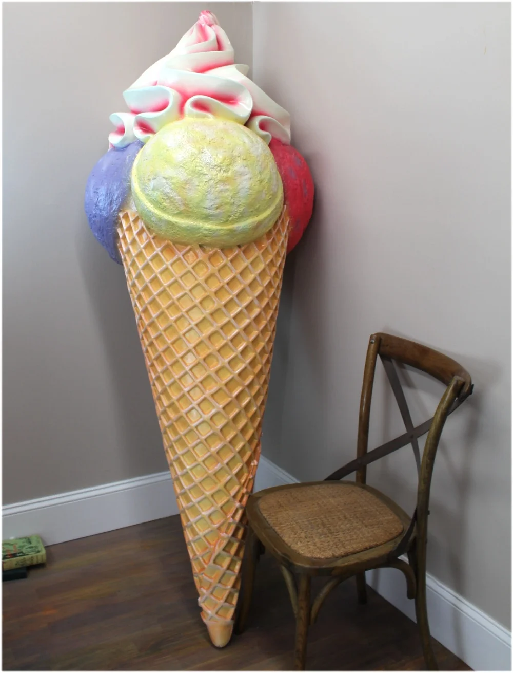Customized Giant Soft Ice Cream Sculptures - Eco-friendly
