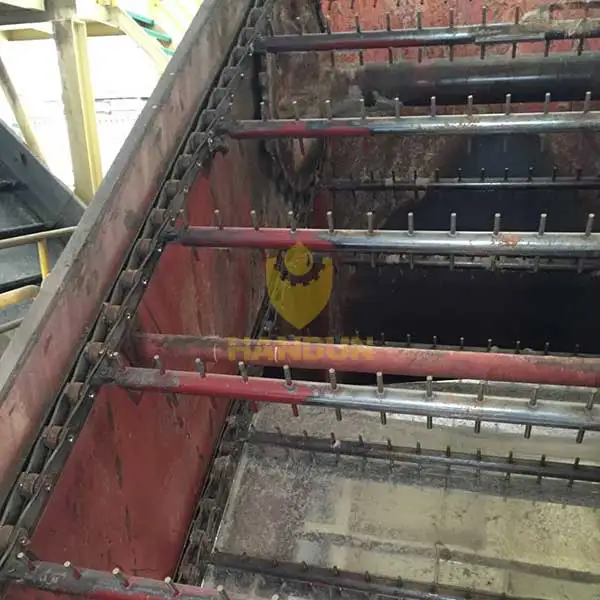 Intermediate and Bagasse Carrier Chains with Cranked Link