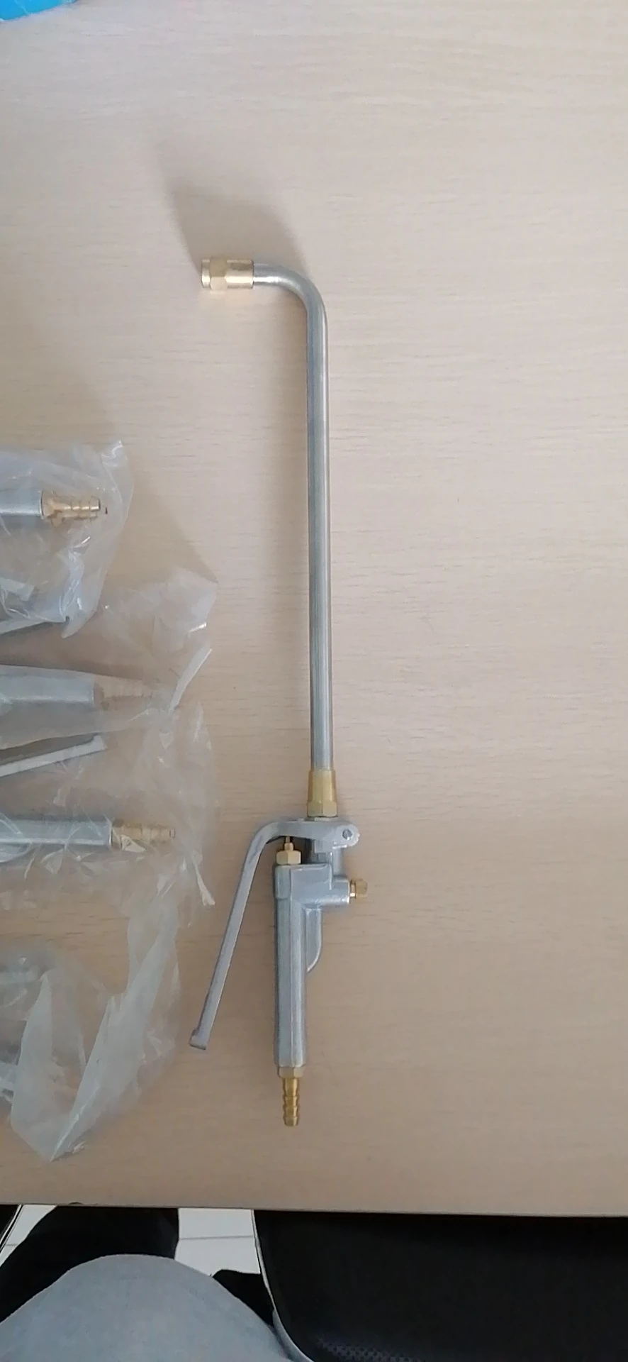 Professional Air Spray Gun Designed For Efficient Application Of ...