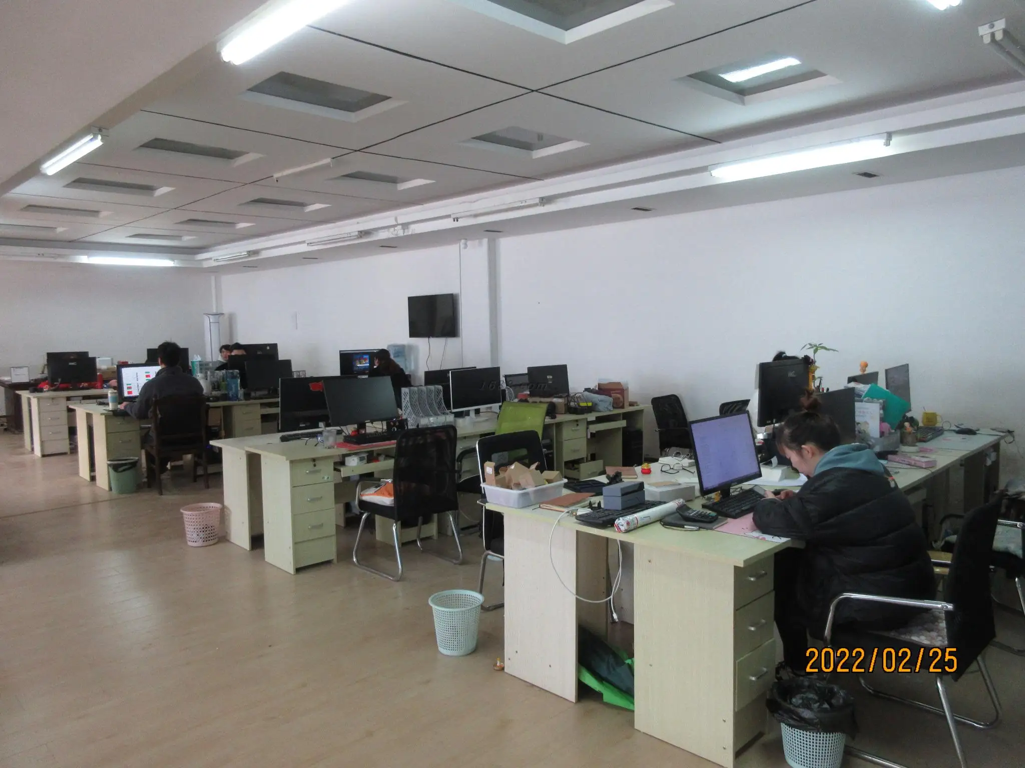 Car Stickers Vertical Middle Finger Turns Off High Beam And Disdains ...