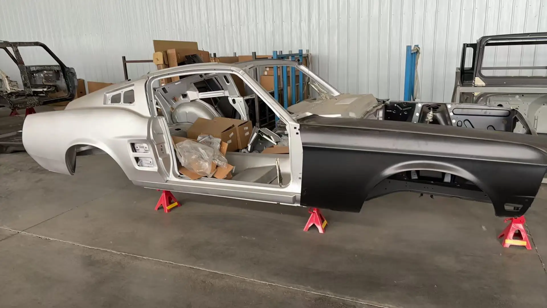 Toyota Corolla Levin Sprinter Trueno AE86 GT Body Shell