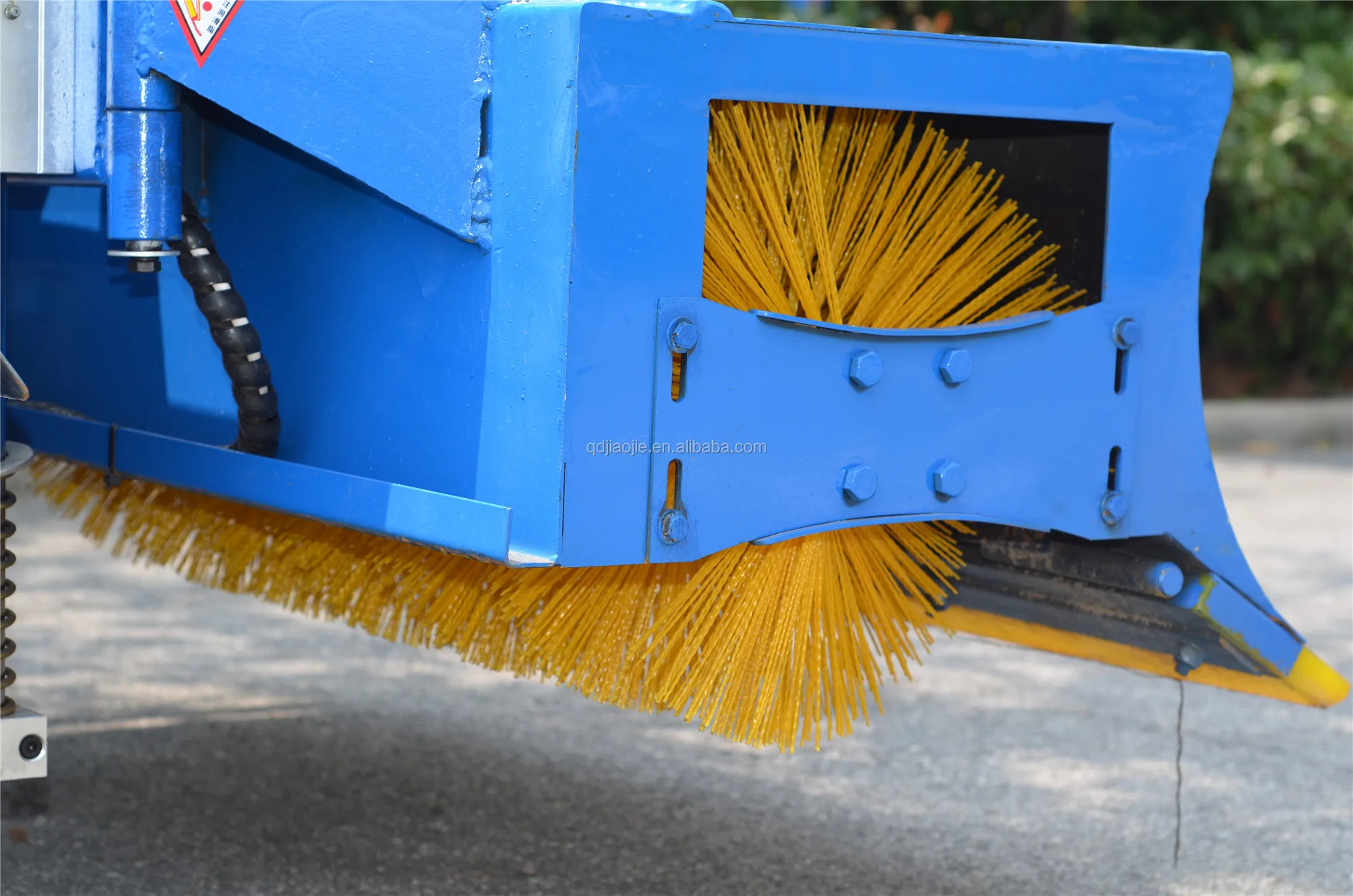 Animal Feeders Electric Automatic Feed Pushers For Cattle Sheep Goat ...