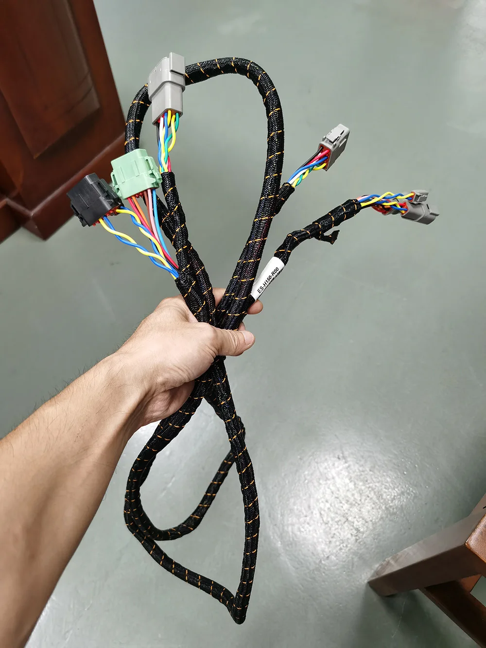 IP67 Automotive ECU Cable Assembly - Reliable Connectivity