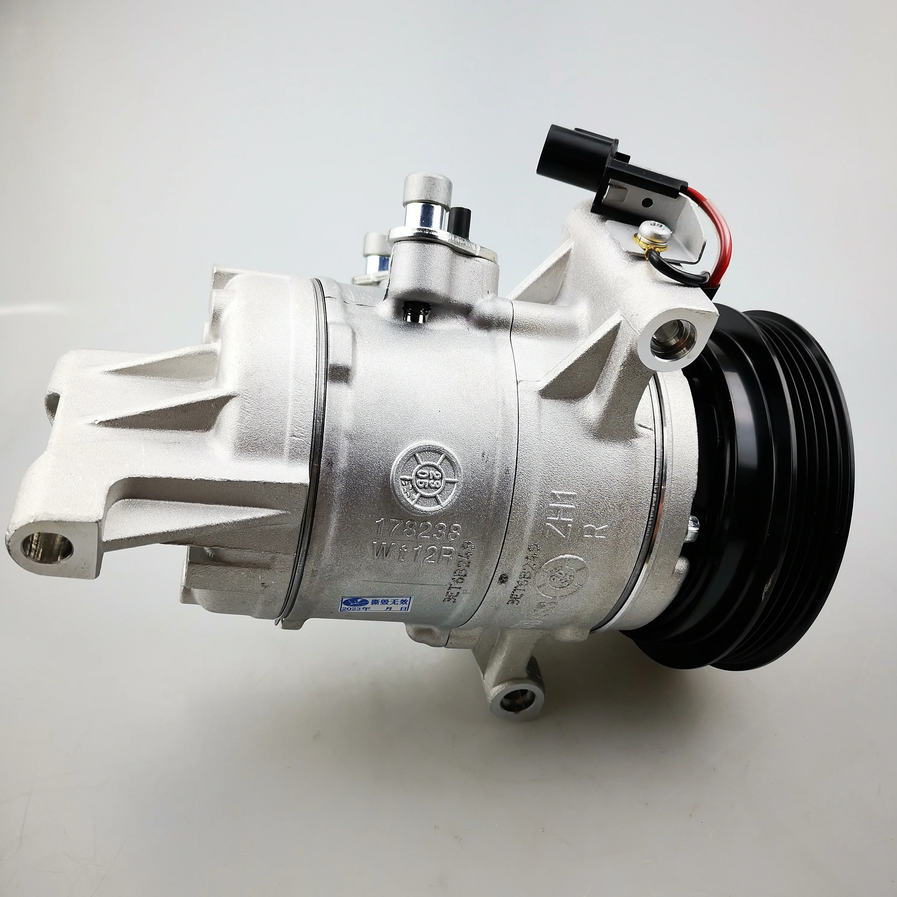 SAIC MAXUS T60 AC Compressor C00123780 - Reliable Performance